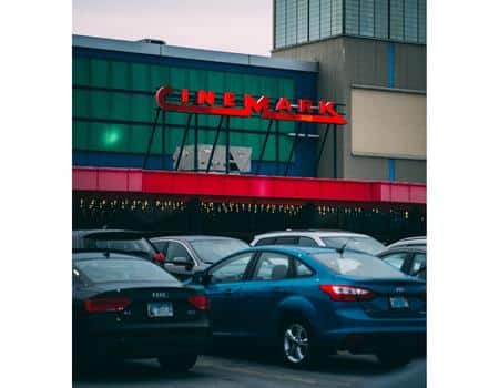 Cinemark XD vs IMAX - Which One is Better? - My Best Speakers